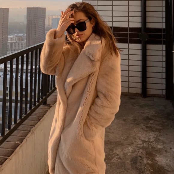 Zara | Jackets & Coats | Zara Faux Fur Coat | Poshmark